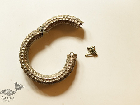 online handmade Vintage Jewelry - Long Earring with Goongru| Indian ...