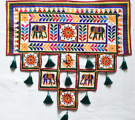 Buy Authentic Indian Handicrafts | best place to buy Indian crafts