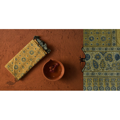 Buy new collection of cotton Ajrak stole online | Handicrafts of ...