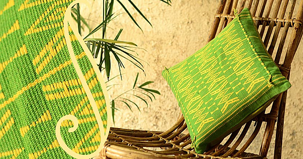 Chizami weaves: Cushion couve| Indian craft store