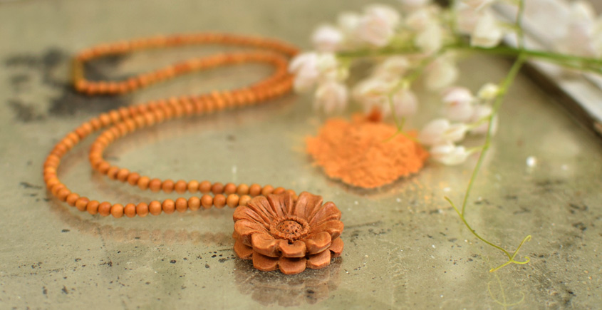 Buy kadam wood carving jewelry from Bahadurgarh